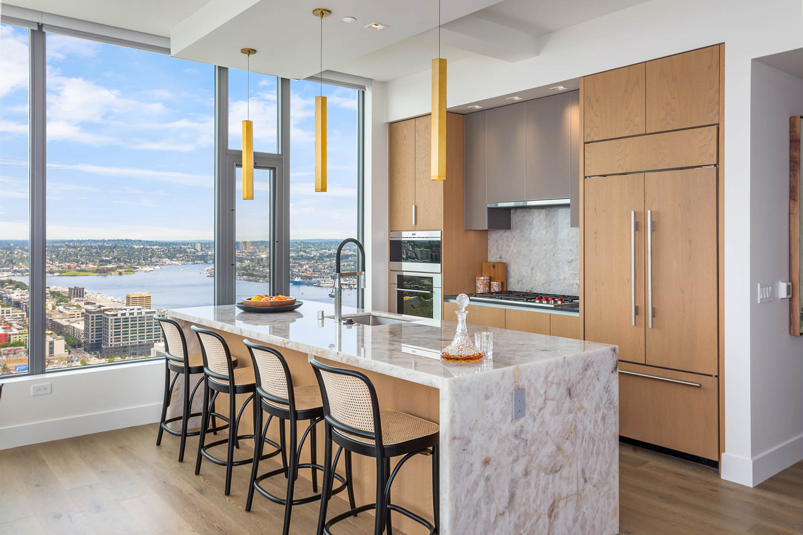 Going up? The Penthouse, please. - Spire