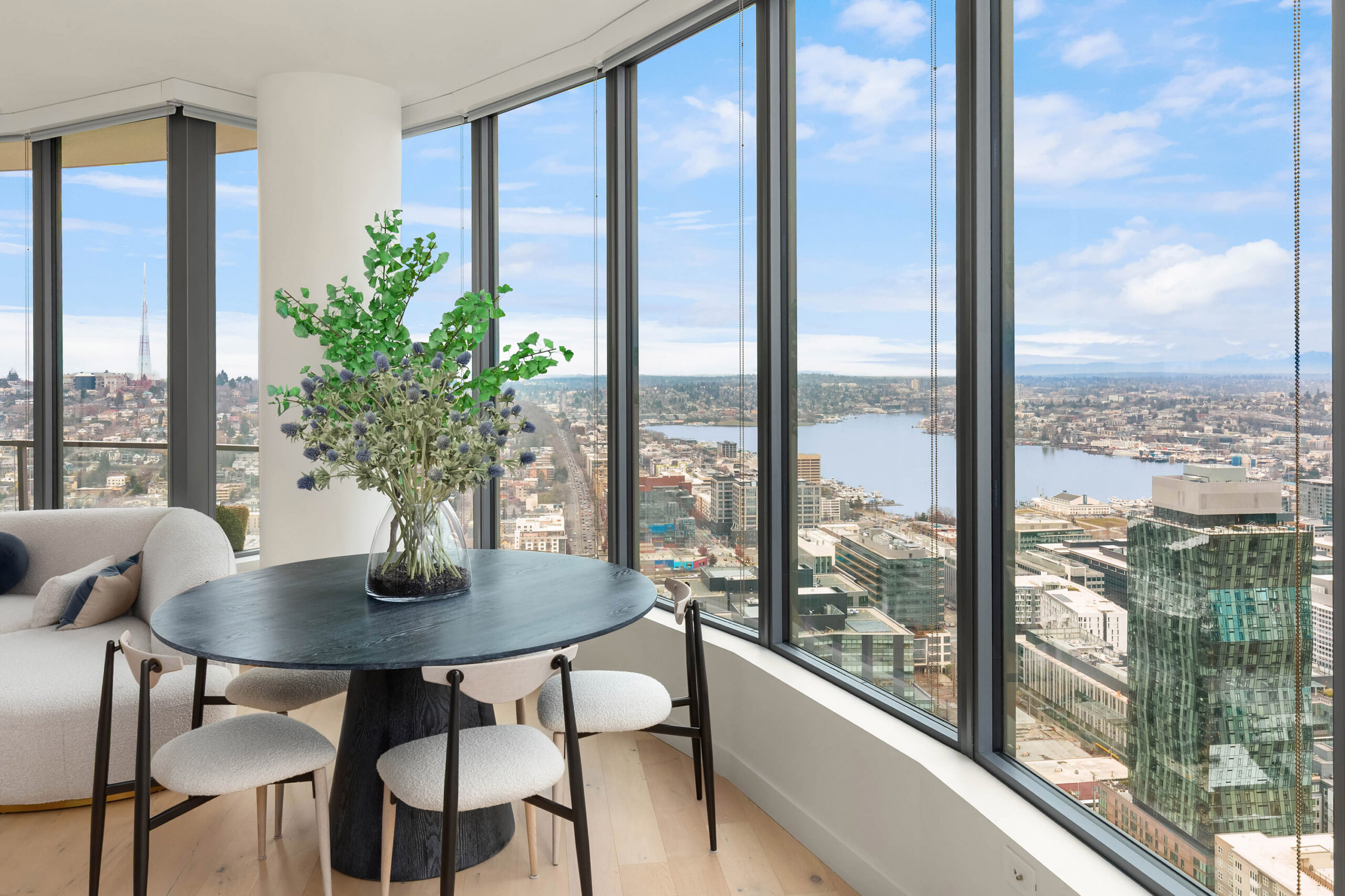 Spire Seattle | New Condominiums in Downtown Seattle | 2510 6th Avenue
